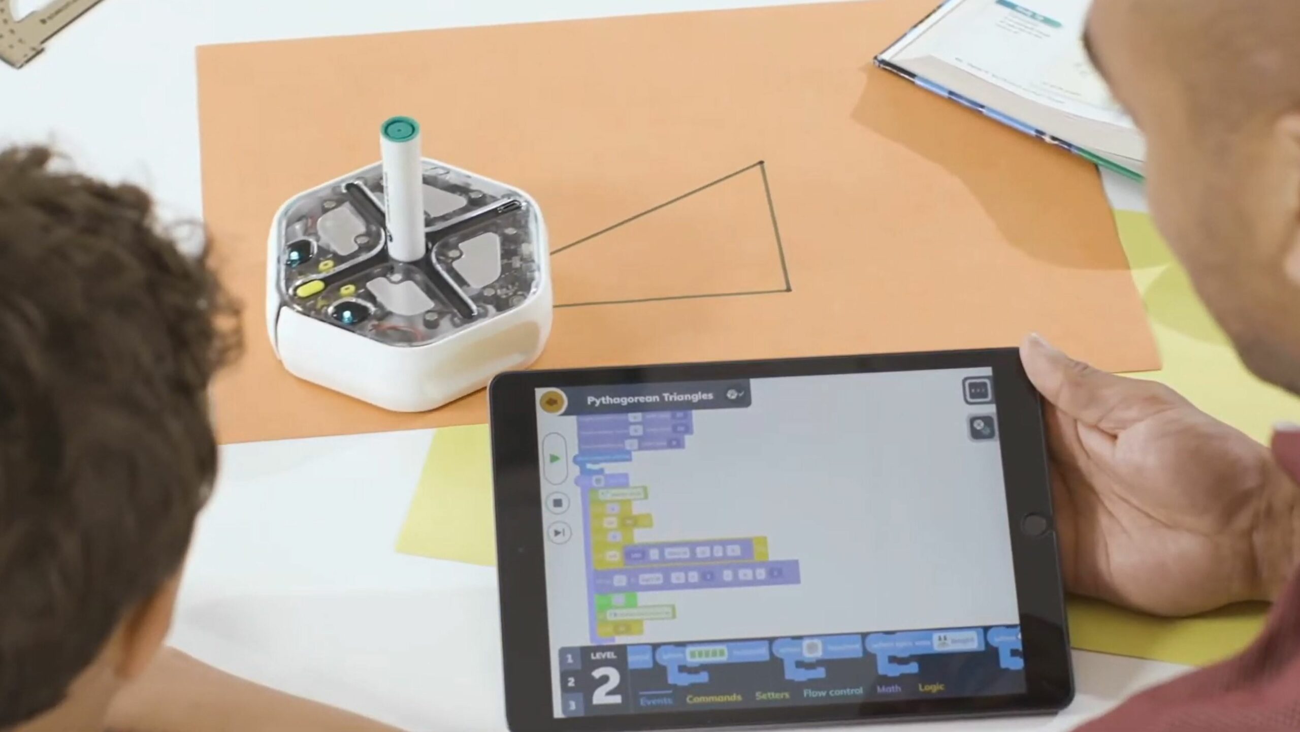 iRobot Root rt0 is een budgetvriendelijke codeerrobot - Schoolit